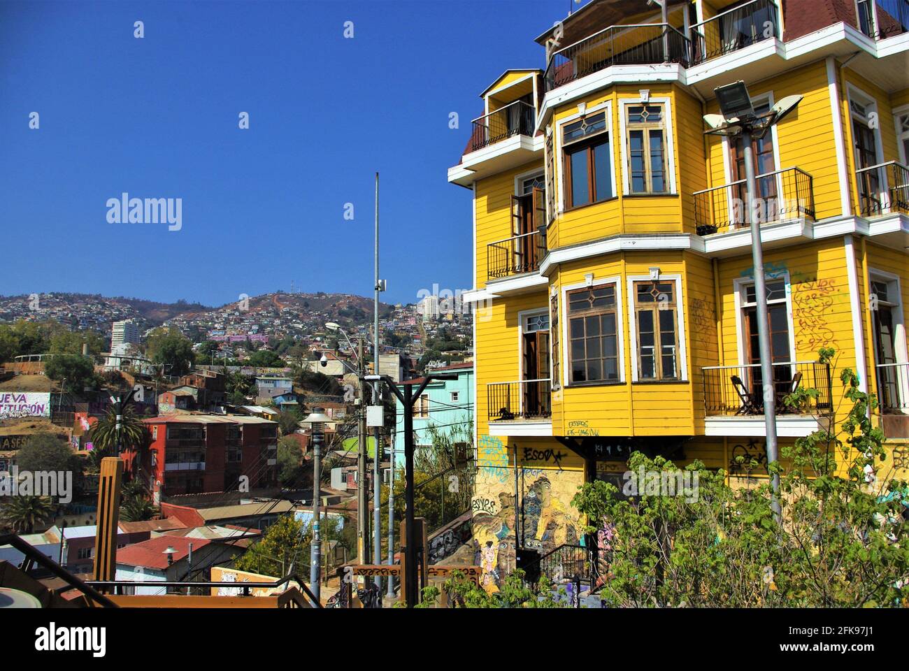 Beautiful house colourful hi-res stock photography and images - Alamy