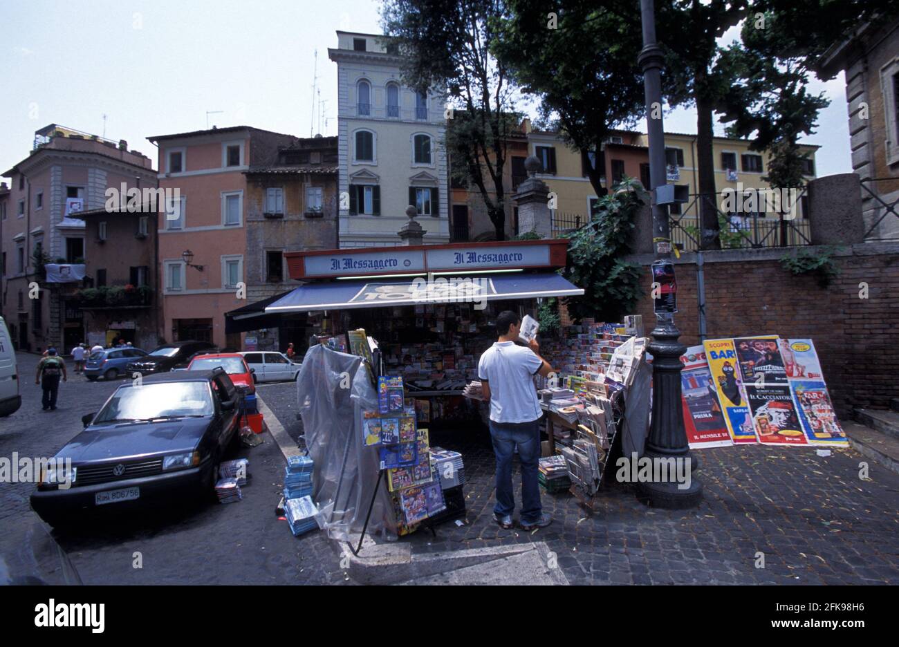 Kiosk of newspapers, Il Messaggero, in Trastevere, Rome, Italy Stock ...