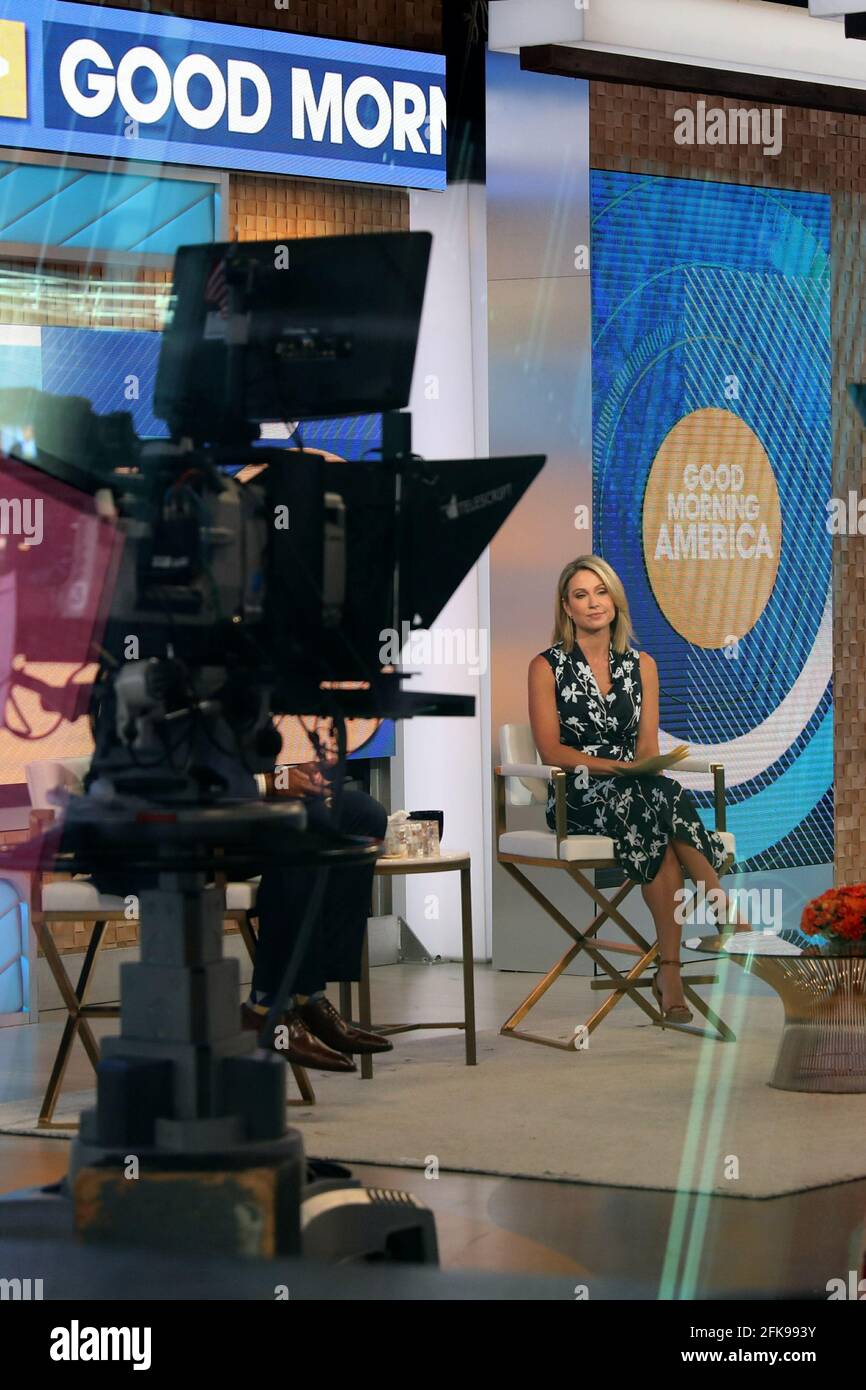 New York - NY - 20200622 Amy RobachGeorge Stephanopoulos and Michael ...