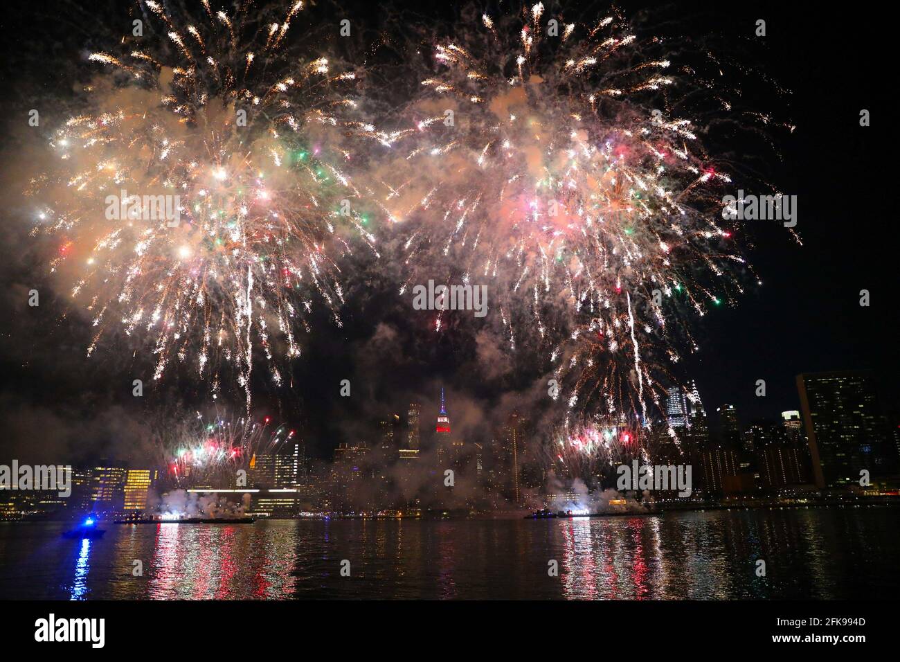 New York - NY - 20200629 Annual Macy's 4th Of July Fireworks In NYC ...