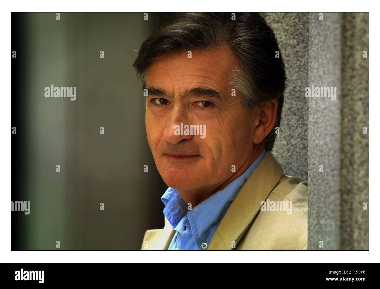 Anthony Beevor Author pic David Sandison 2/5/2002 Stock Photo - Alamy