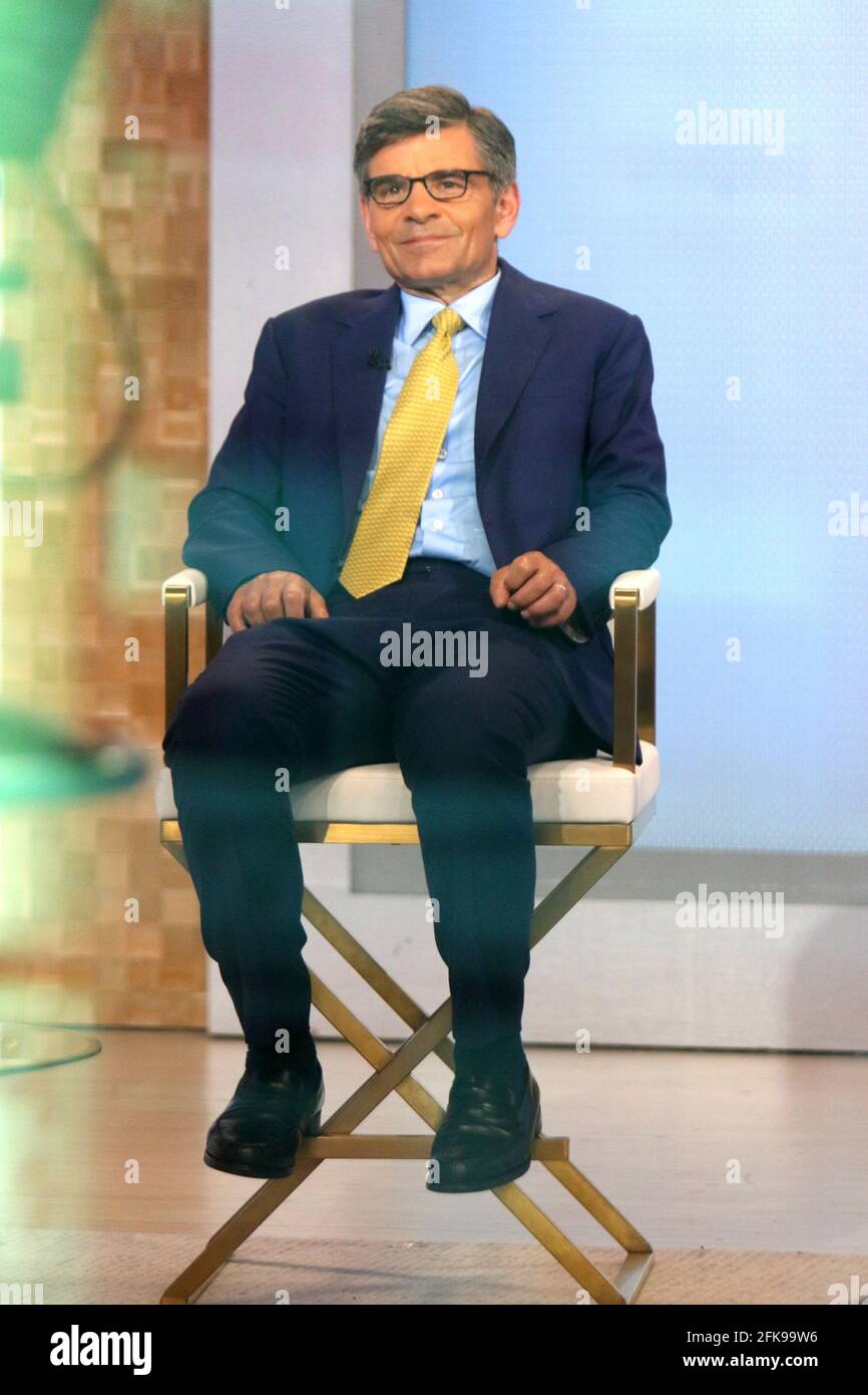 New York - NY - 20200622 Amy RobachGeorge Stephanopoulos and Michael ...