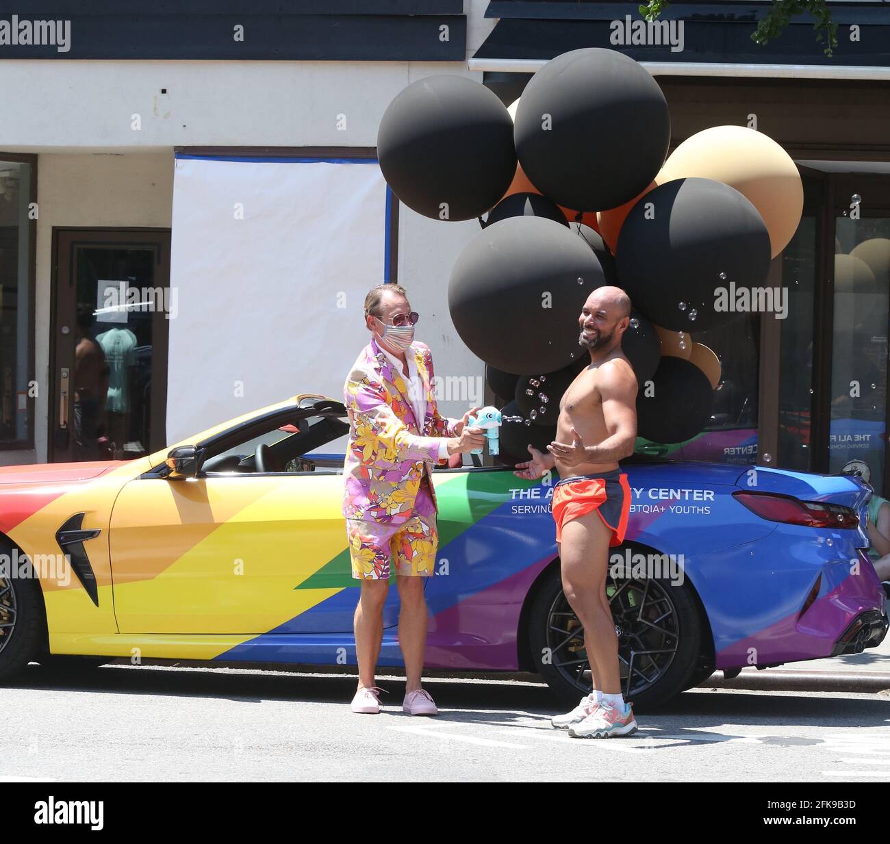 New York - NY - 06/28/2020 - Carson Kressley and Sam Champion co-host ...