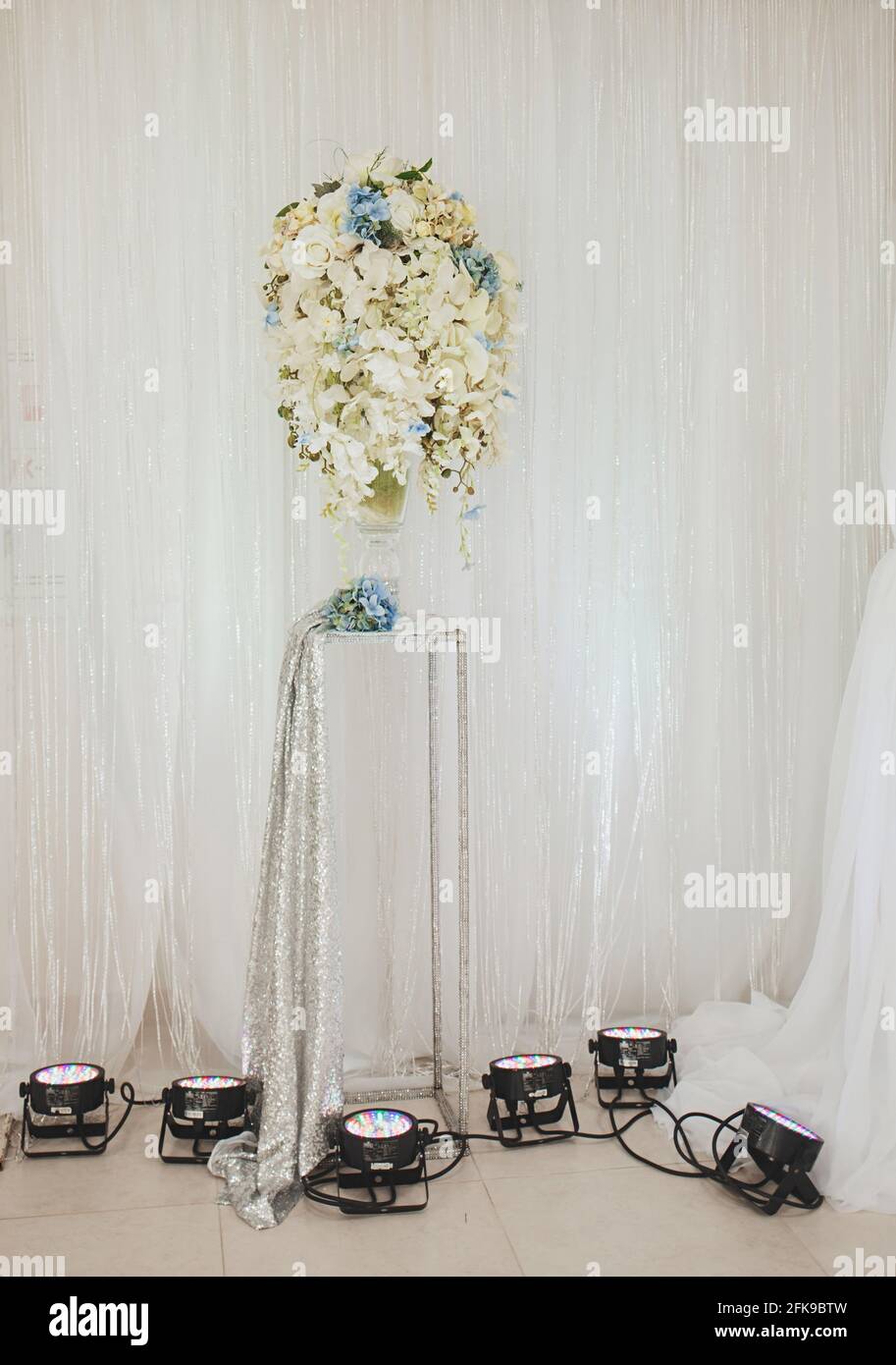 Wedding banquet decoration in tender color Stock Photo - Alamy