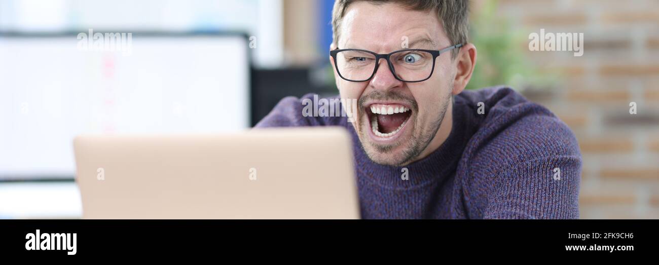 Sight look hi-res stock photography and images - Alamy