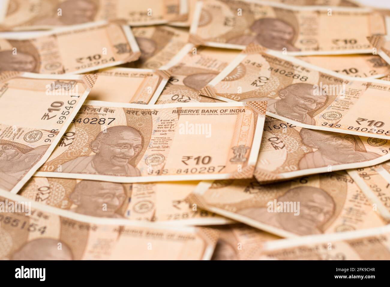Indian 10 rupee note hi-res stock photography and images - Alamy