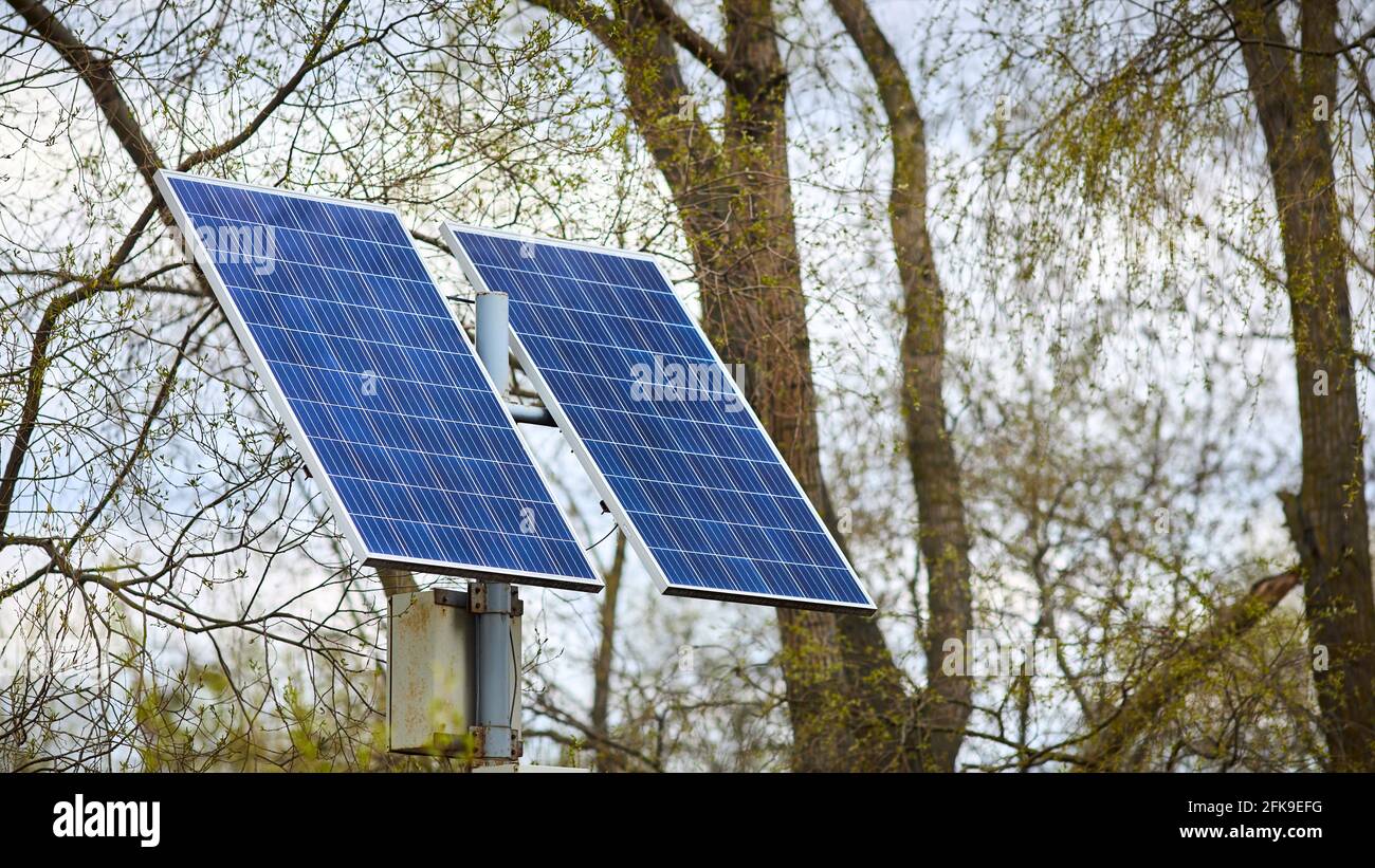 Solar battery generates clean green energy for lanterns in public park ...