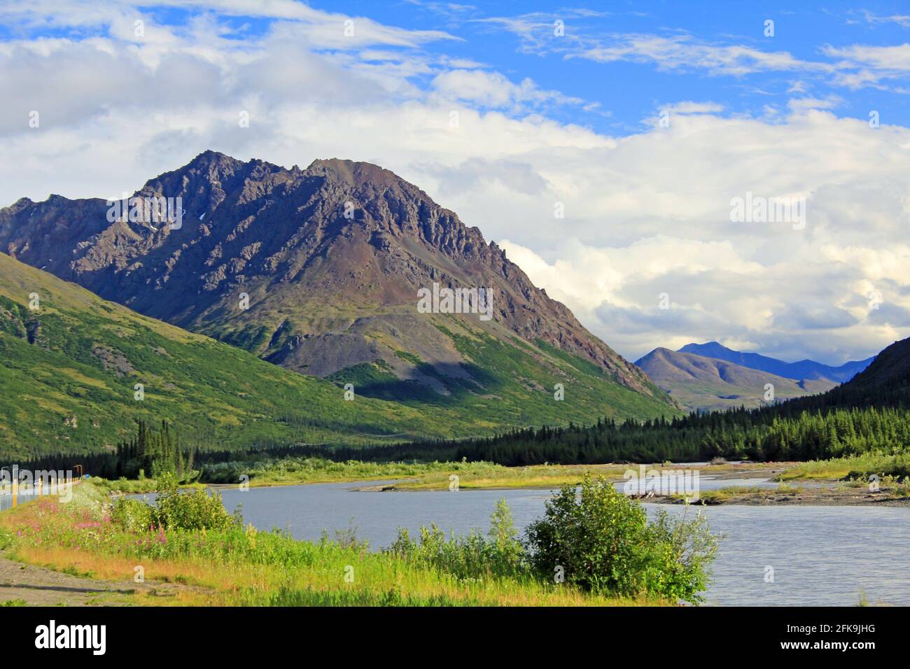 Sunny alaska hi-res stock photography and images - Alamy