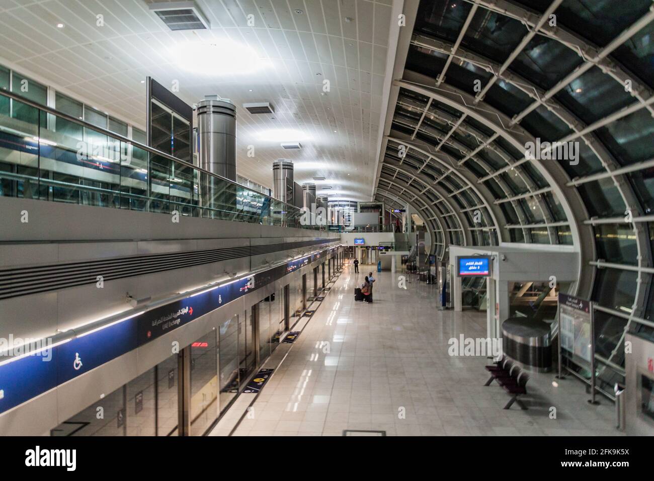 Dubai airport terminal 3 hi-res stock photography and images - Alamy
