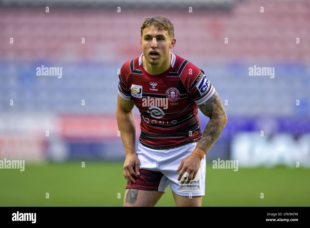 Sam Powell (9) of Wigan Warriors in action during the game Stock Photo - Alamy