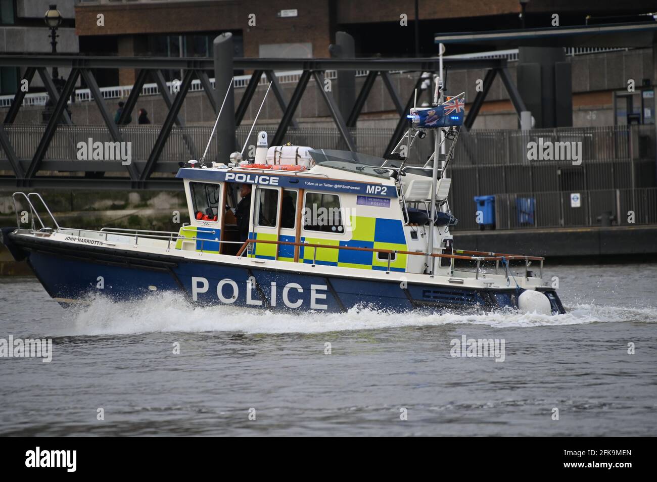 Speeding police boat hi-res stock photography and images - Alamy