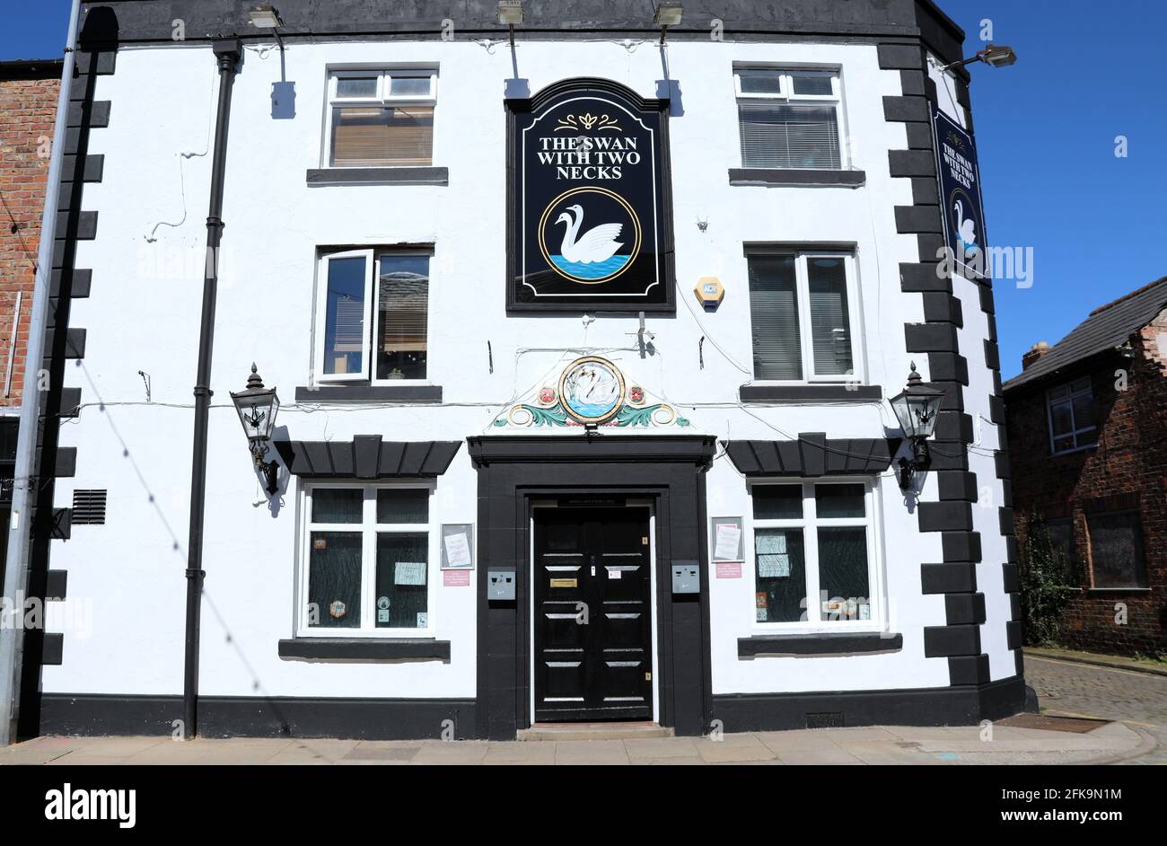 The Swan with Two Necks public house in Macclesfield Stock Photo - Alamy