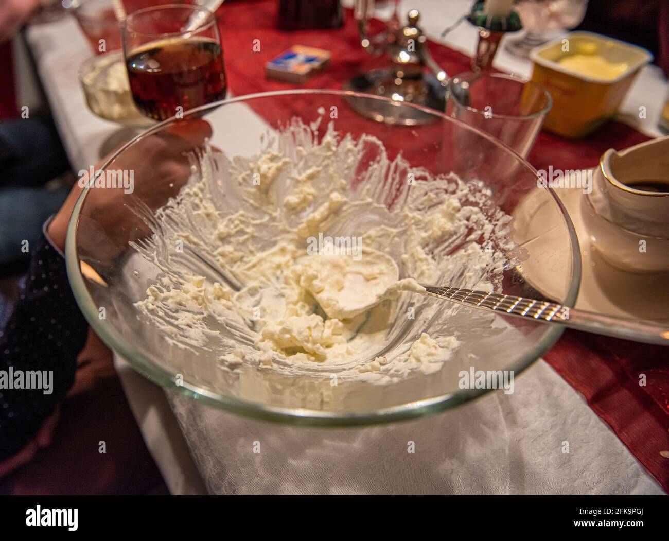 Empty pudding bowl hi-res stock photography and images - Alamy