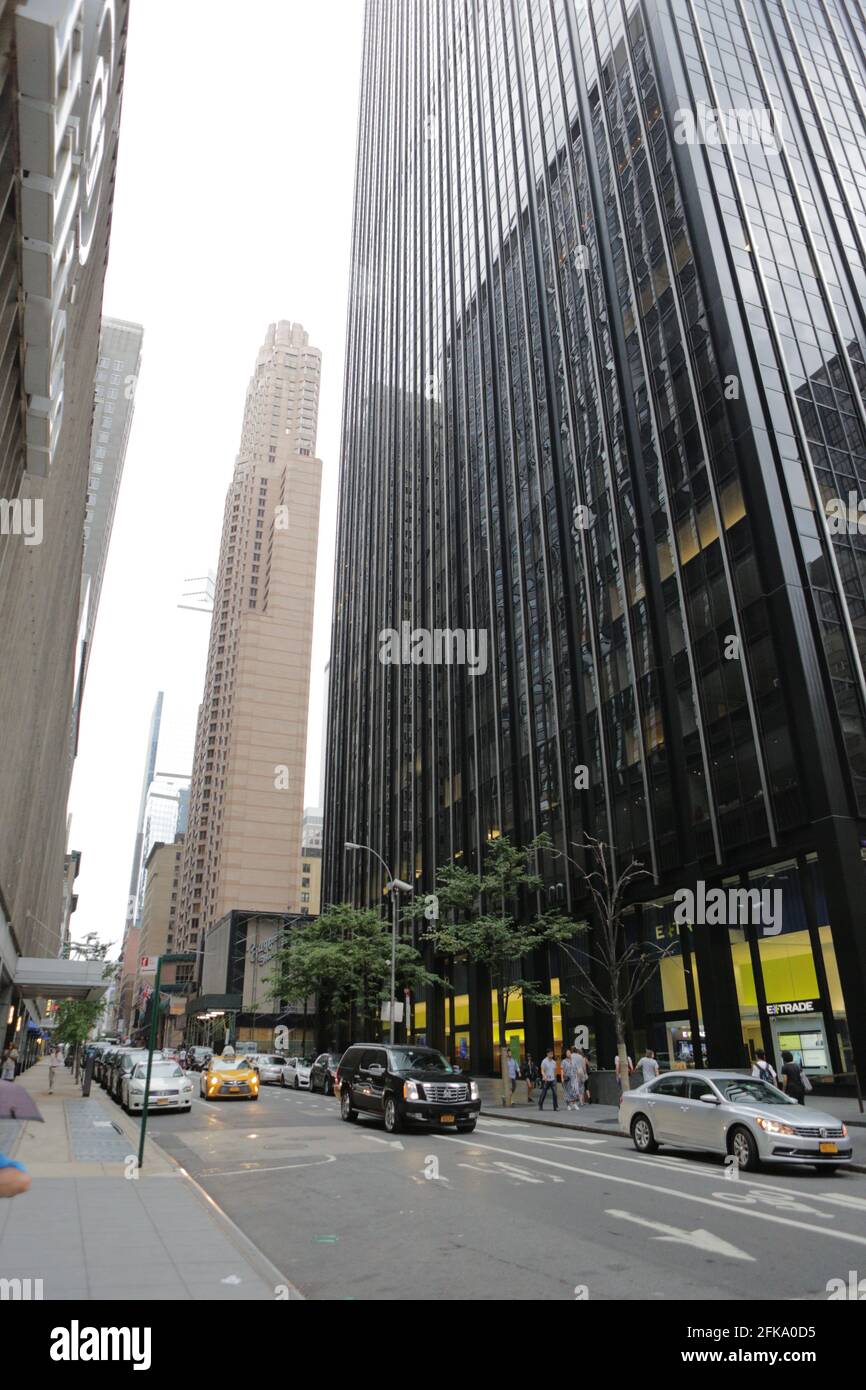 54th ave hi-res stock photography and images - Alamy