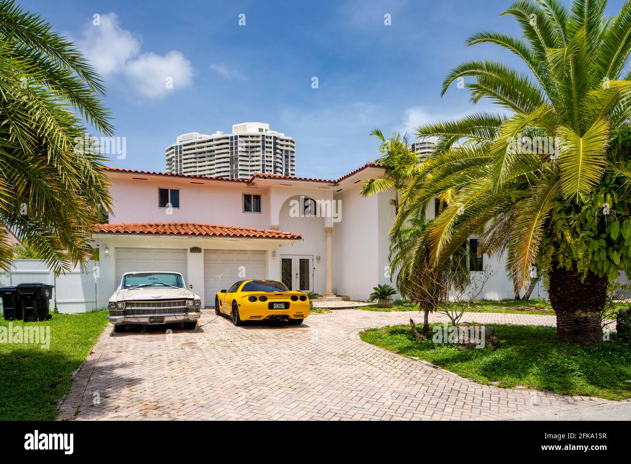 PHotos of homes located in the Eastern Shores neighborhood Miami Dade ...