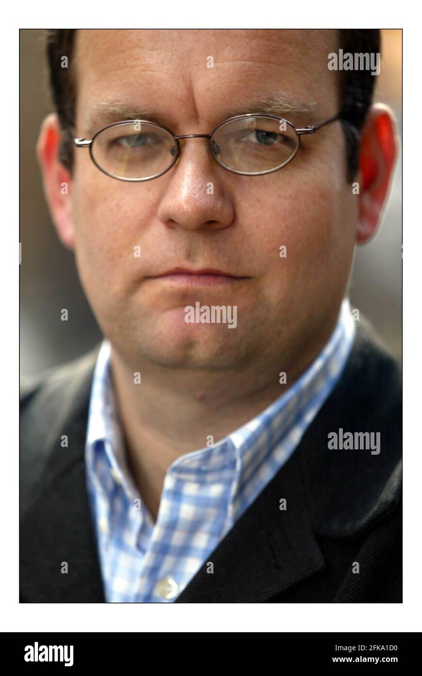 Mark Curtis in London.pic David Sandison 26/10/2004 Stock Photo - Alamy