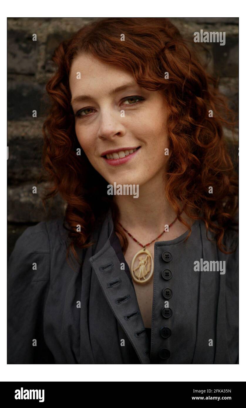 Melissa Auf der Maur.....Singer....ex of the Smashing Pumpkins.pic ...