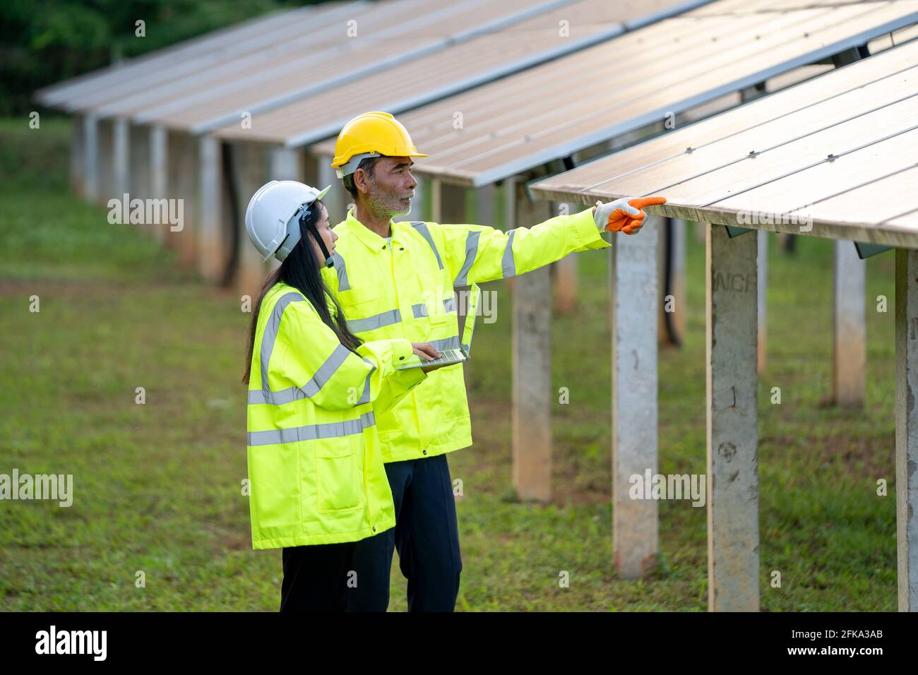 Reflective electricity technology hi-res stock photography and images ...