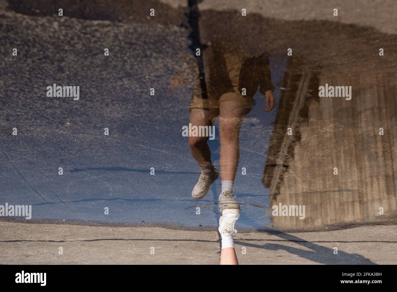 Girl legs reflection hi-res stock photography and images - Alamy