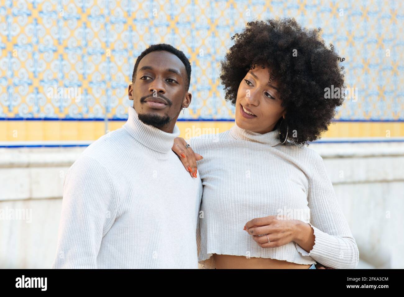 Pose portrait girlfriend boyfriend hi-res stock photography and images ...