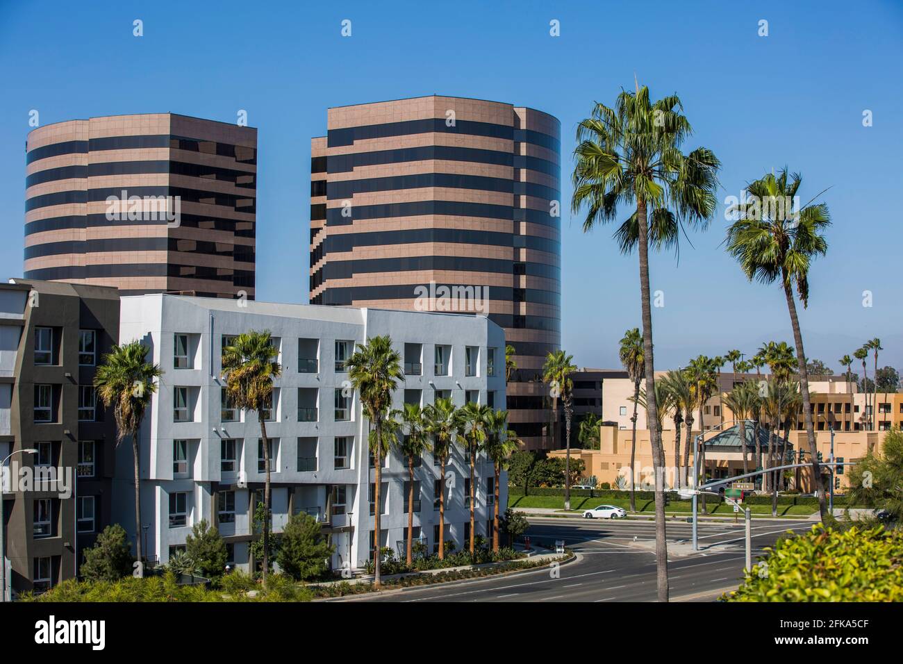 City of irvine skyline hi-res stock photography and images - Alamy