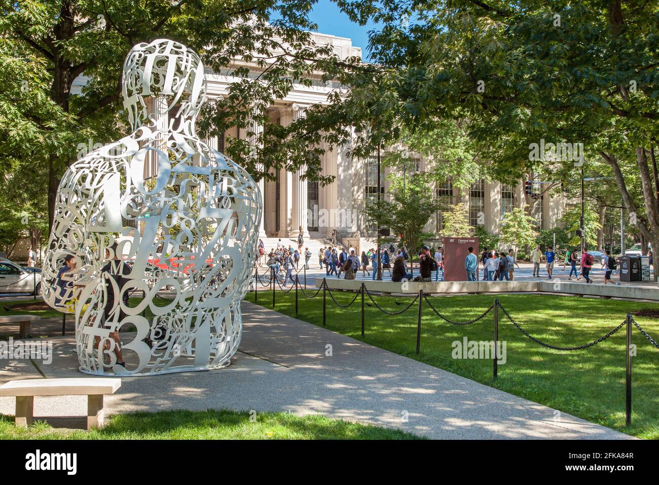 Mit campus hi-res stock photography and images - Alamy
