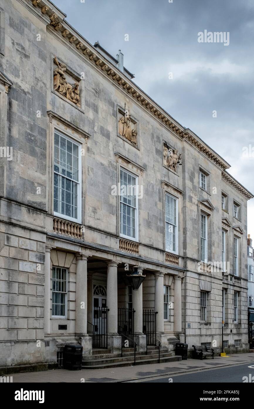 Lewes Combined Court Building, High Street, Lewes, UK Stock Photo - Alamy