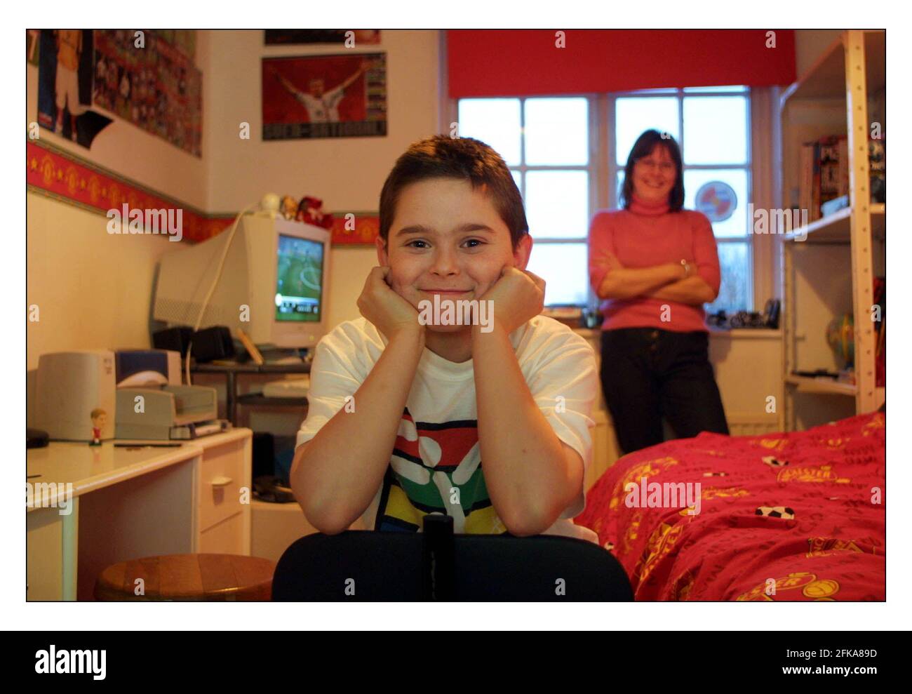 Jackie Fielding and her son Michael who left poluted South London and ...