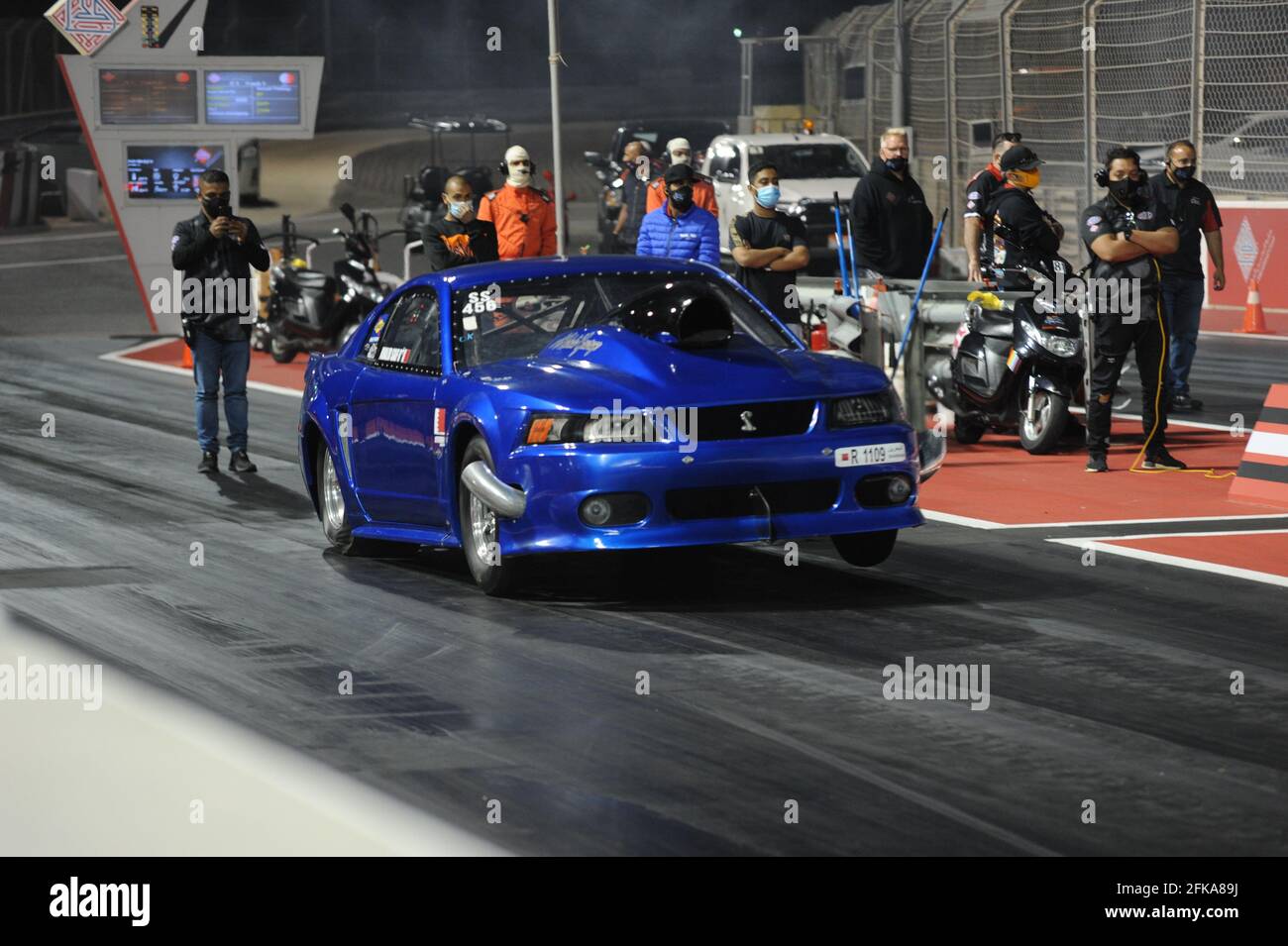 drag race bahrain manama v8 v6 turbo Stock Photo - Alamy