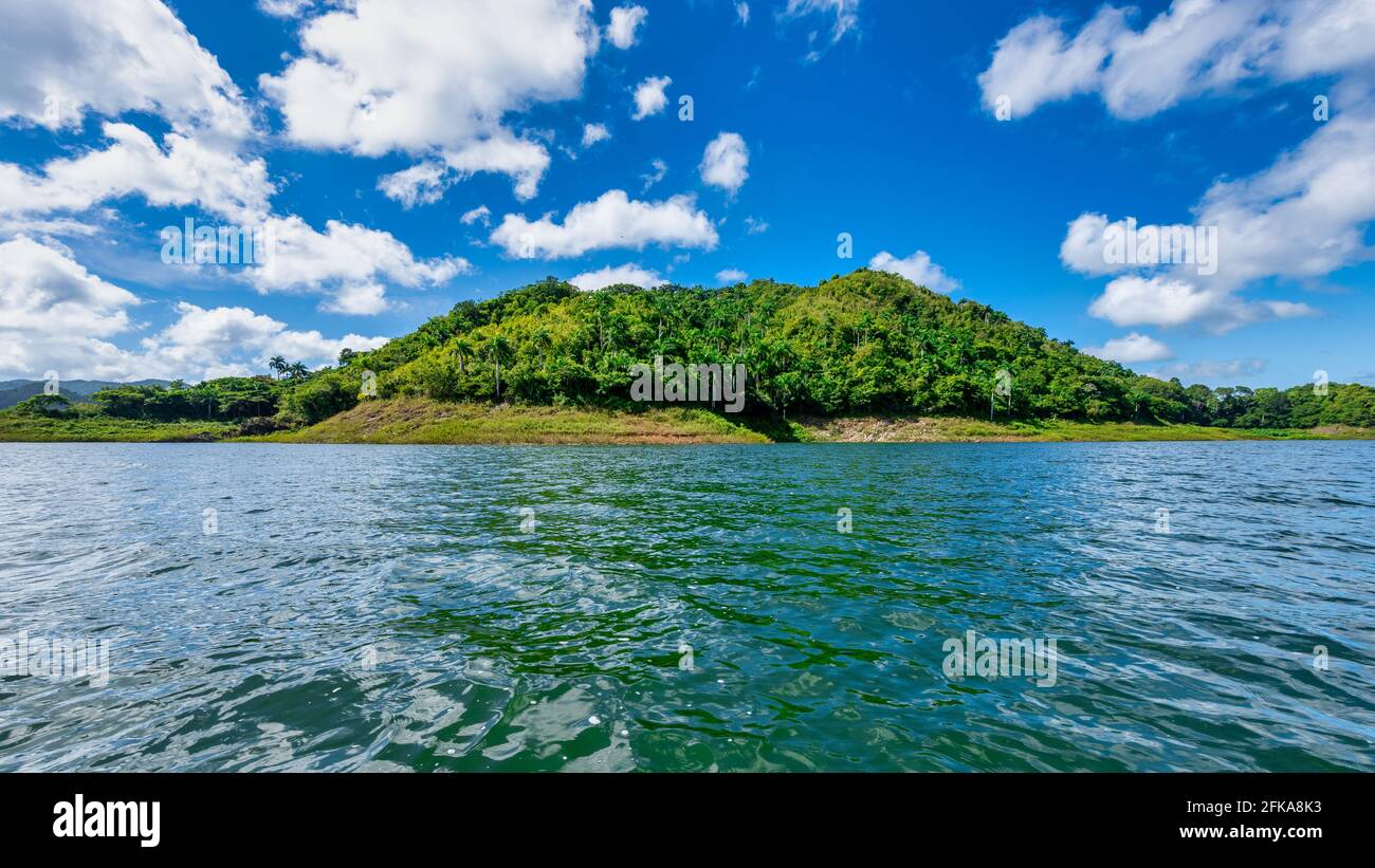 Hanabanilla Lake or Dam in Villa Clara, Cuba Stock Photo - Alamy