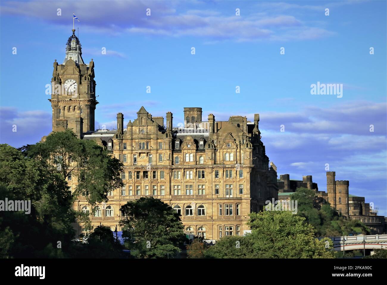 Edinburgh burns monument festival hi-res stock photography and images ...