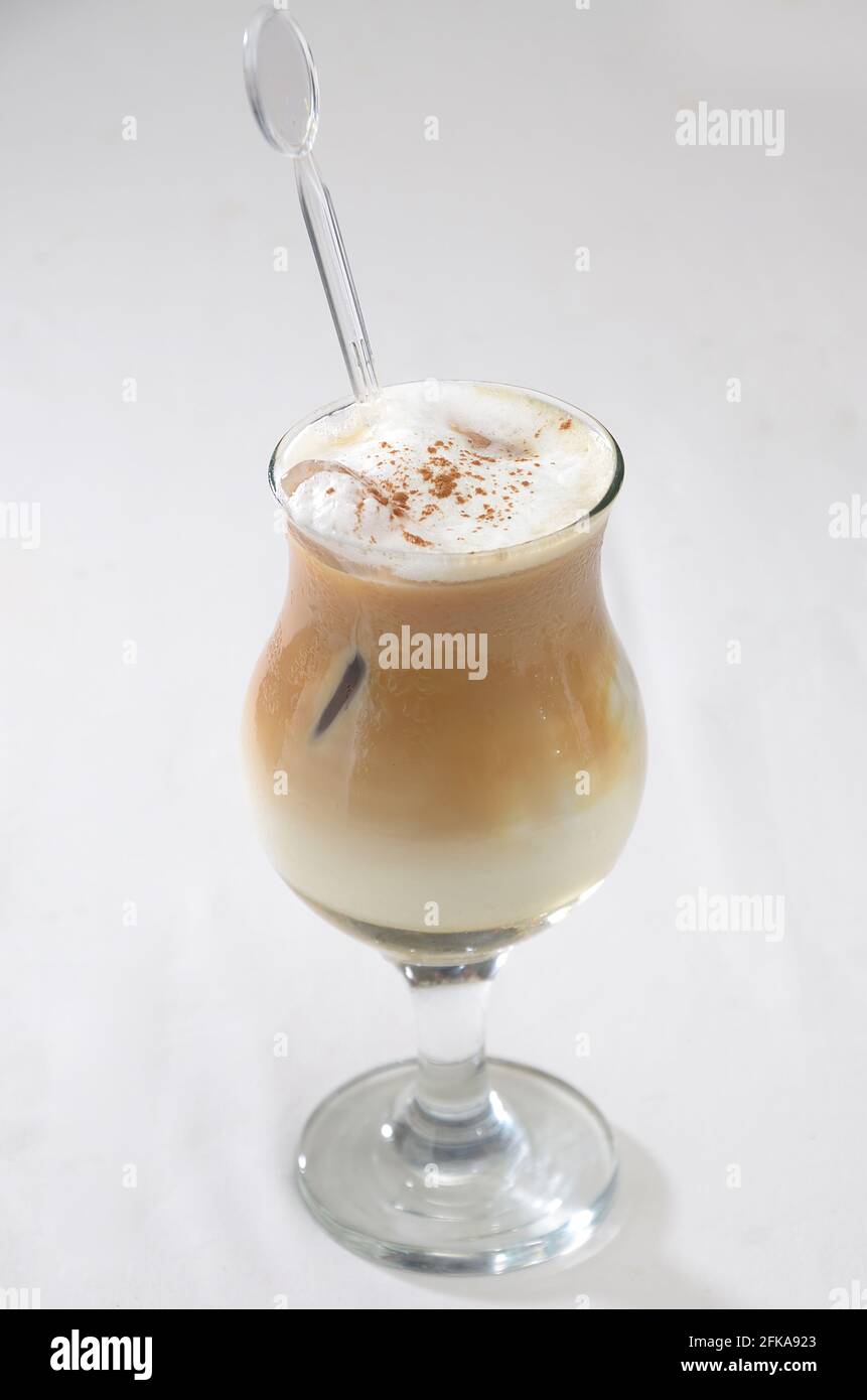 Cups coffee ice hi-res stock photography and images - Alamy