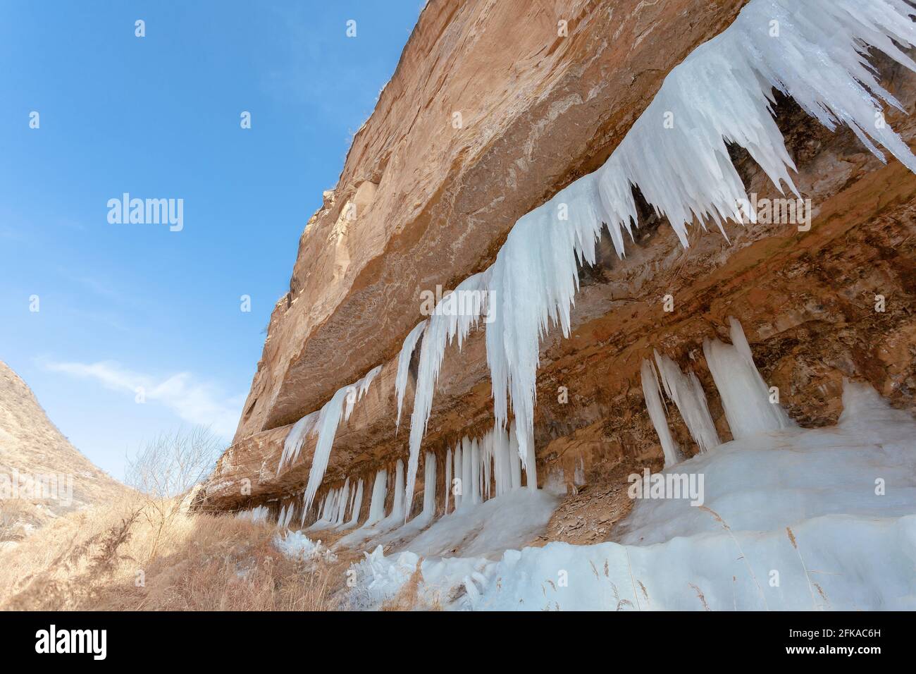Natural phenomena and landforms hi-res stock photography and images - Alamy