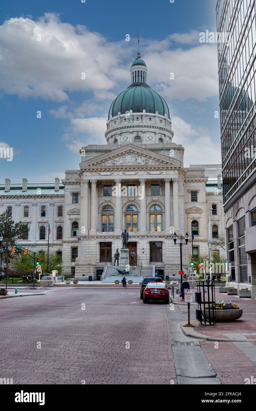 State indiana indianapolis dome hi-res stock photography and images - Alamy