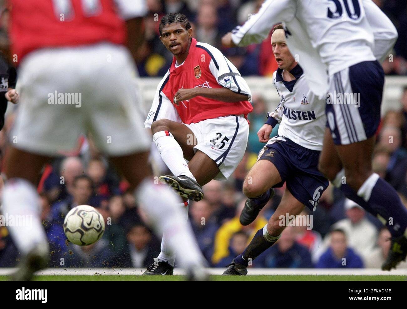 Arsenal v Tottenham Hotspur March 2001 Stock Photo - Alamy