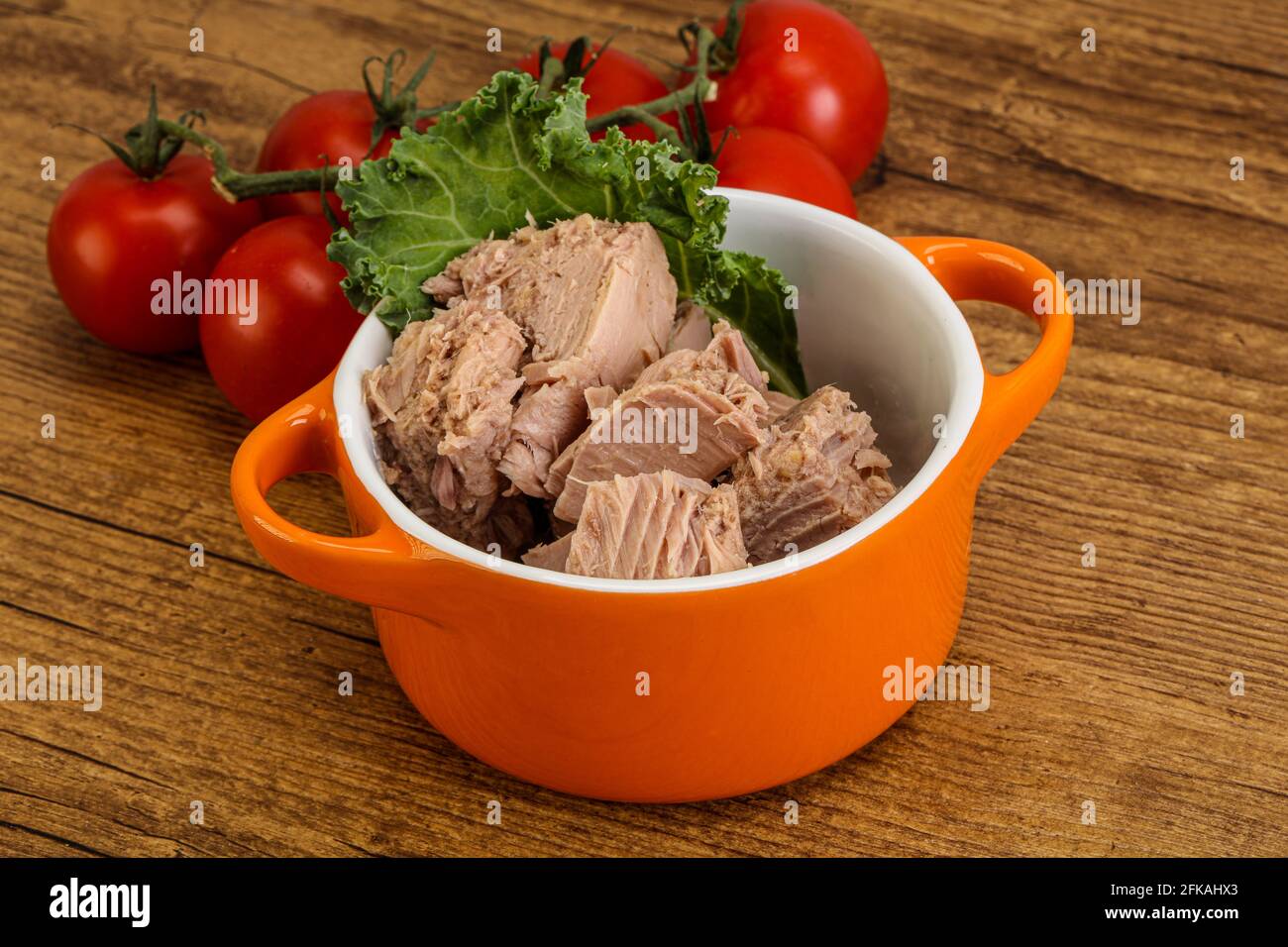 Tasty Canned tuna fillet in the bowl Stock Photo - Alamy