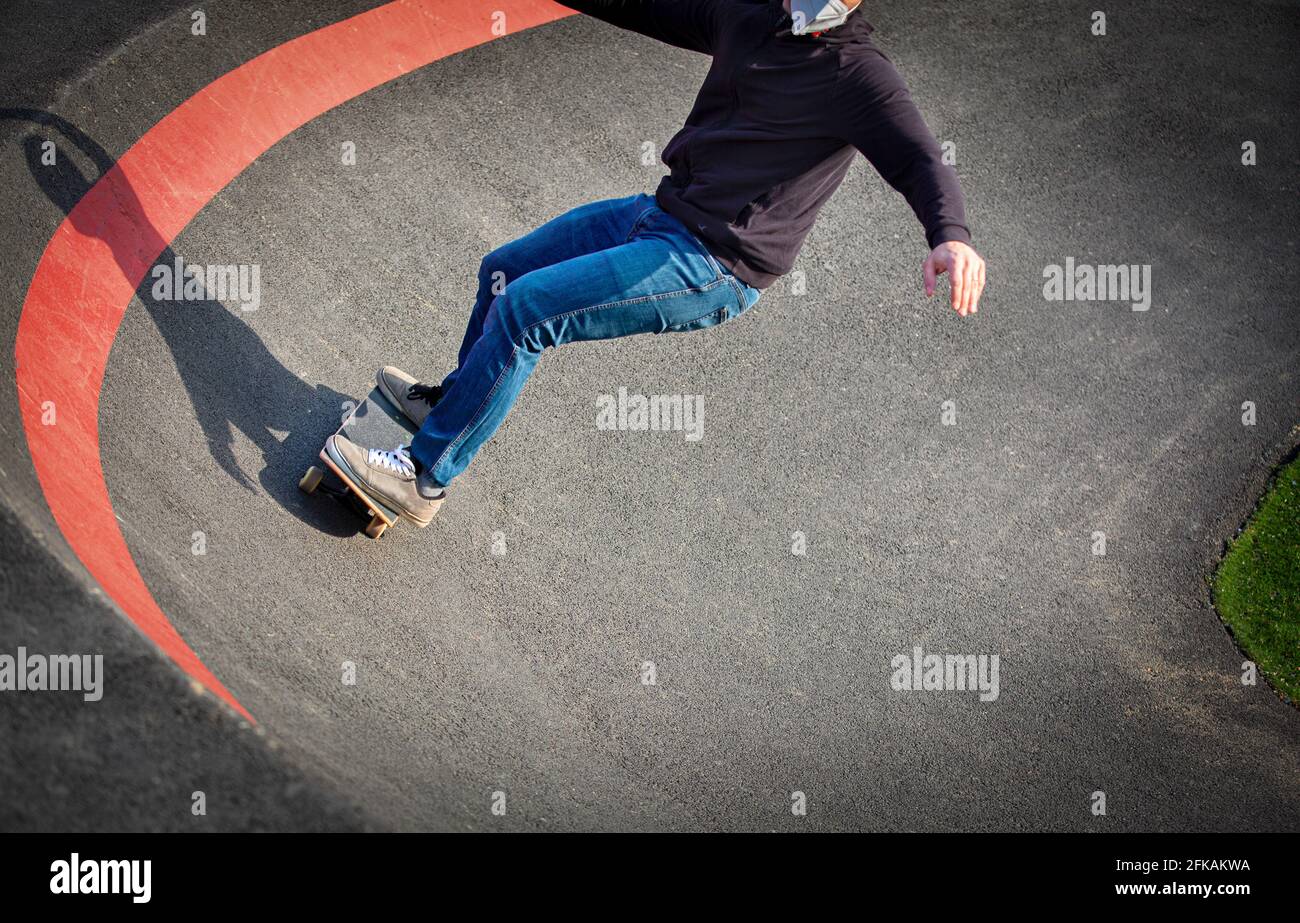 Snake track hi-res stock photography and images - Alamy