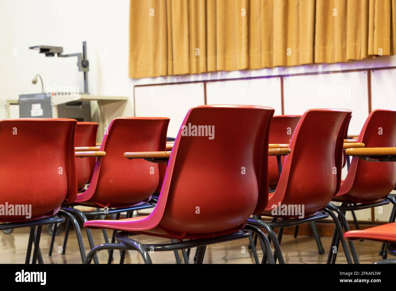 Old university lecture hall hi-res stock photography and images - Alamy