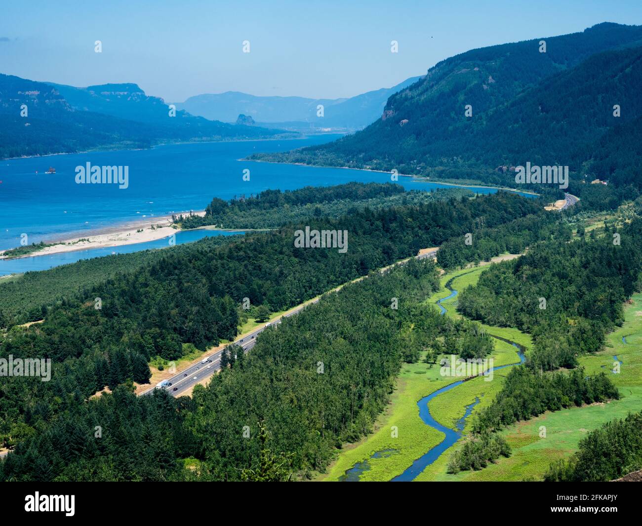 Washington park viewpoint portland hi-res stock photography and images ...
