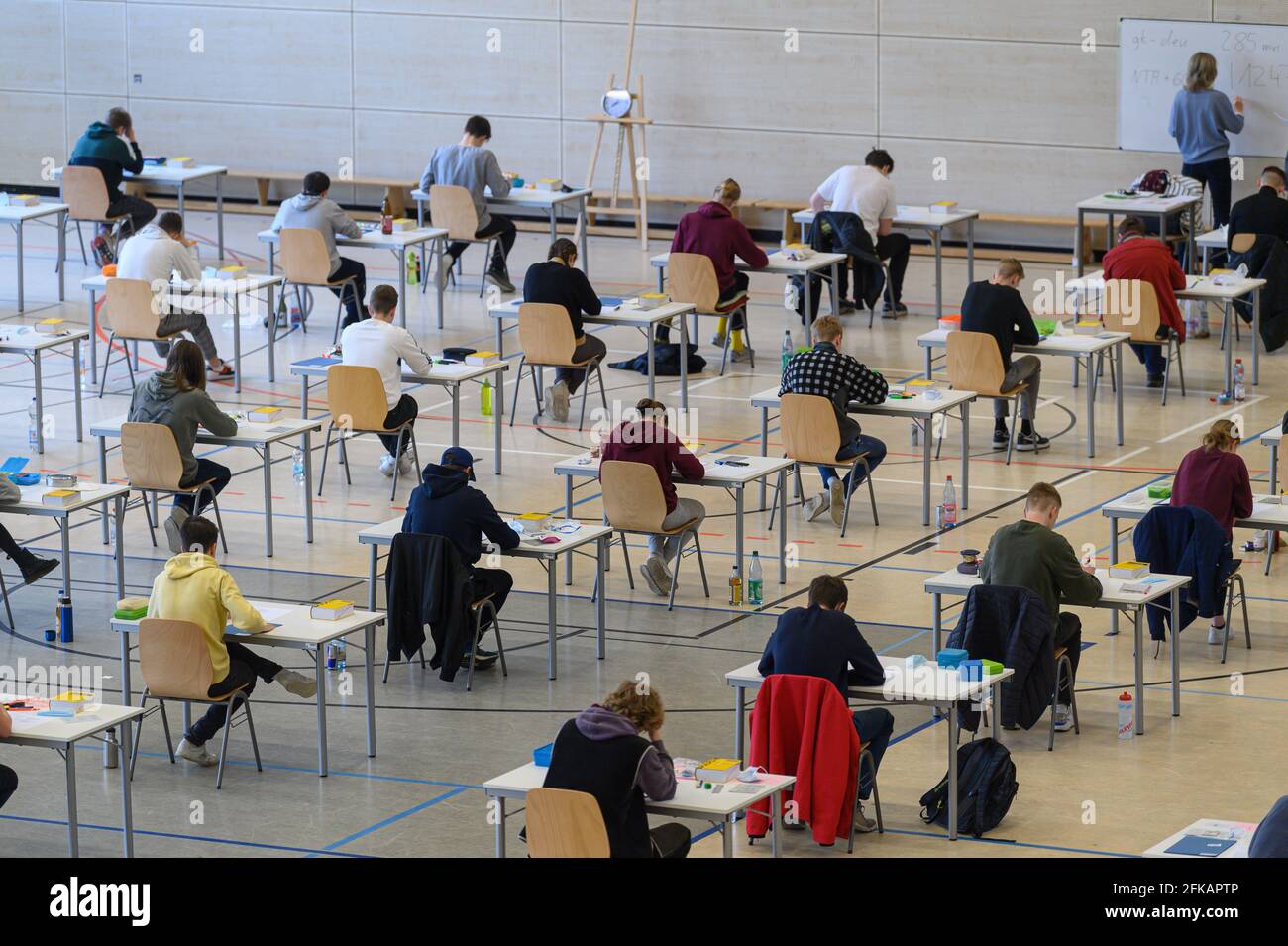 Dresden, Germany. 30th Apr, 2021. Pupils of the Gymnasium Bürgerwiese ...