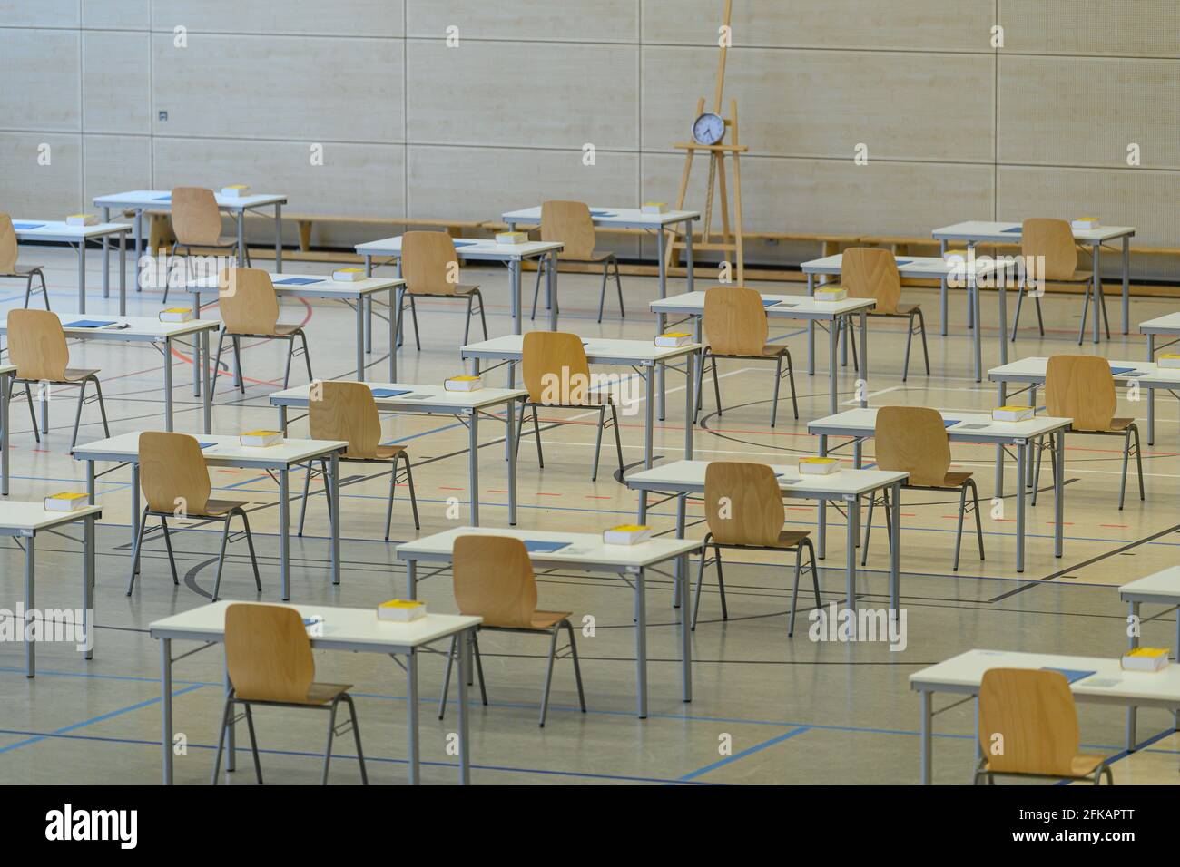 Dresden, Germany. 30th Apr, 2021. Tables and chairs stand in the ...
