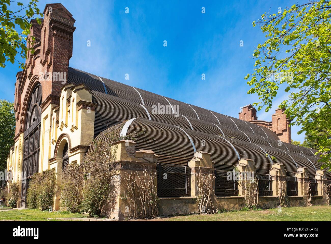 Umbraculum building at Ciutadella Park in Barcelona, Spain Stock Photo ...
