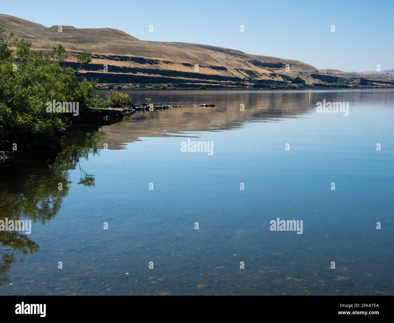 Columbia River at Horsethief Lake State Park, WA, USA Stock Photo - Alamy