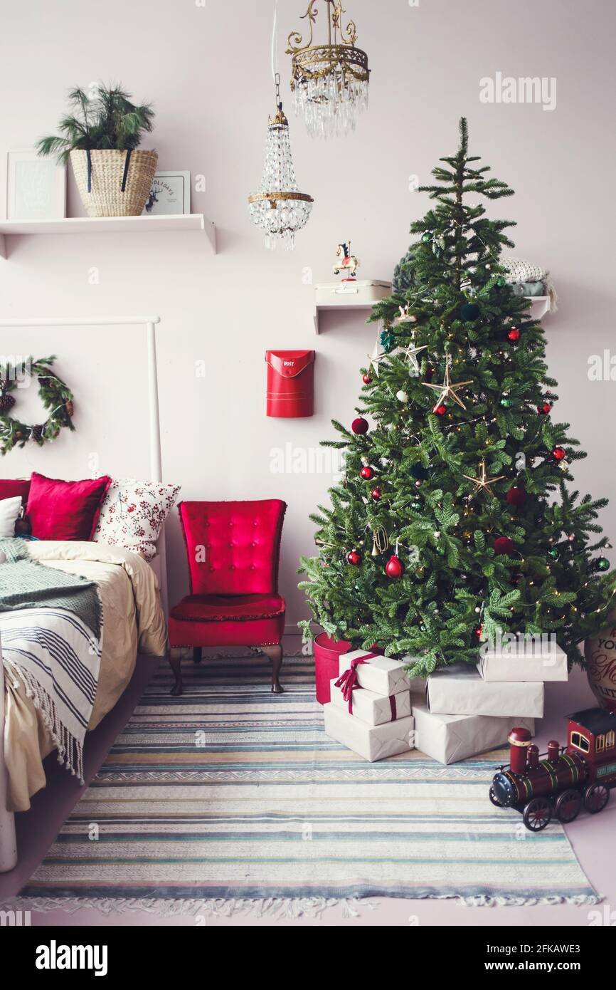 Warm festive bedroom interior hi-res stock photography and images - Alamy