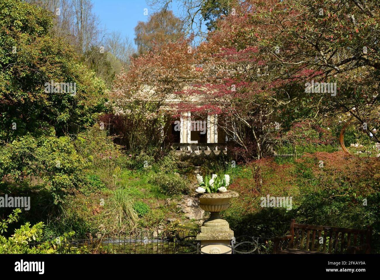 The Roman style Temple of Minerva, Botanical Gardens, Royal Victoria ...