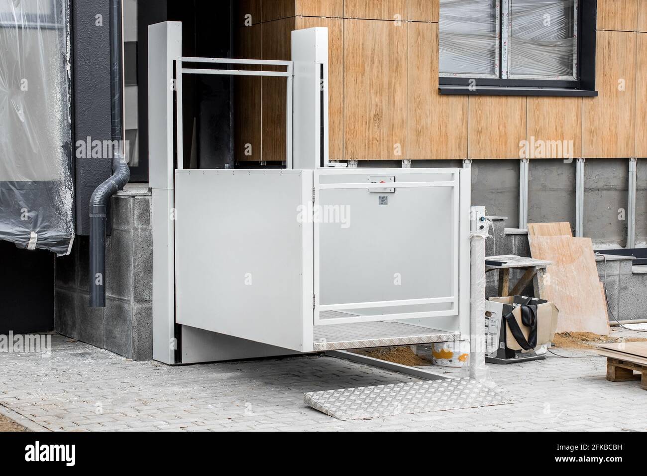 Lift Devices For Handicapped People