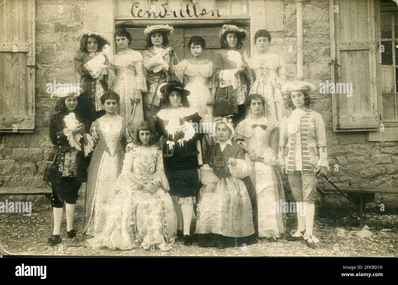 Cinderella 19th century hi-res stock photography and images - Alamy