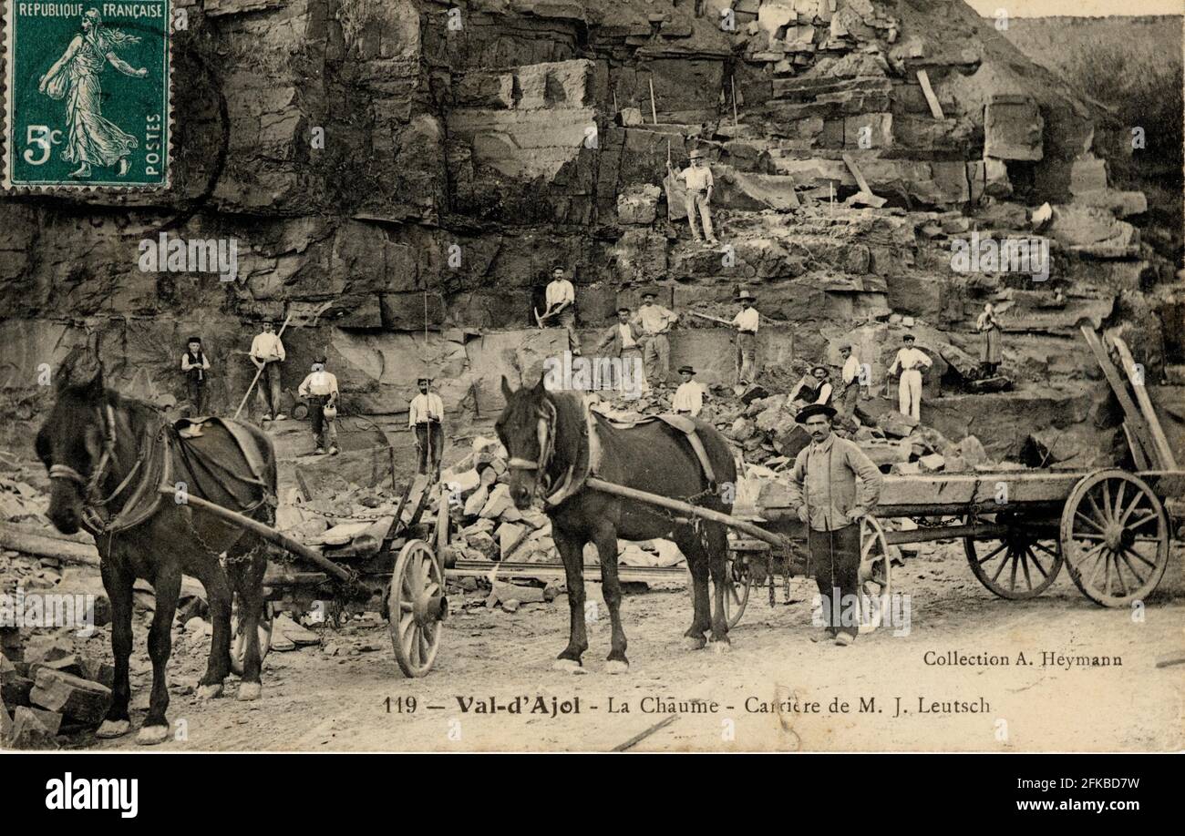 UNE CARRIERE A LA CHAUME DU VAL-D AJOL 88-VOSGES Region: Grand Est ...