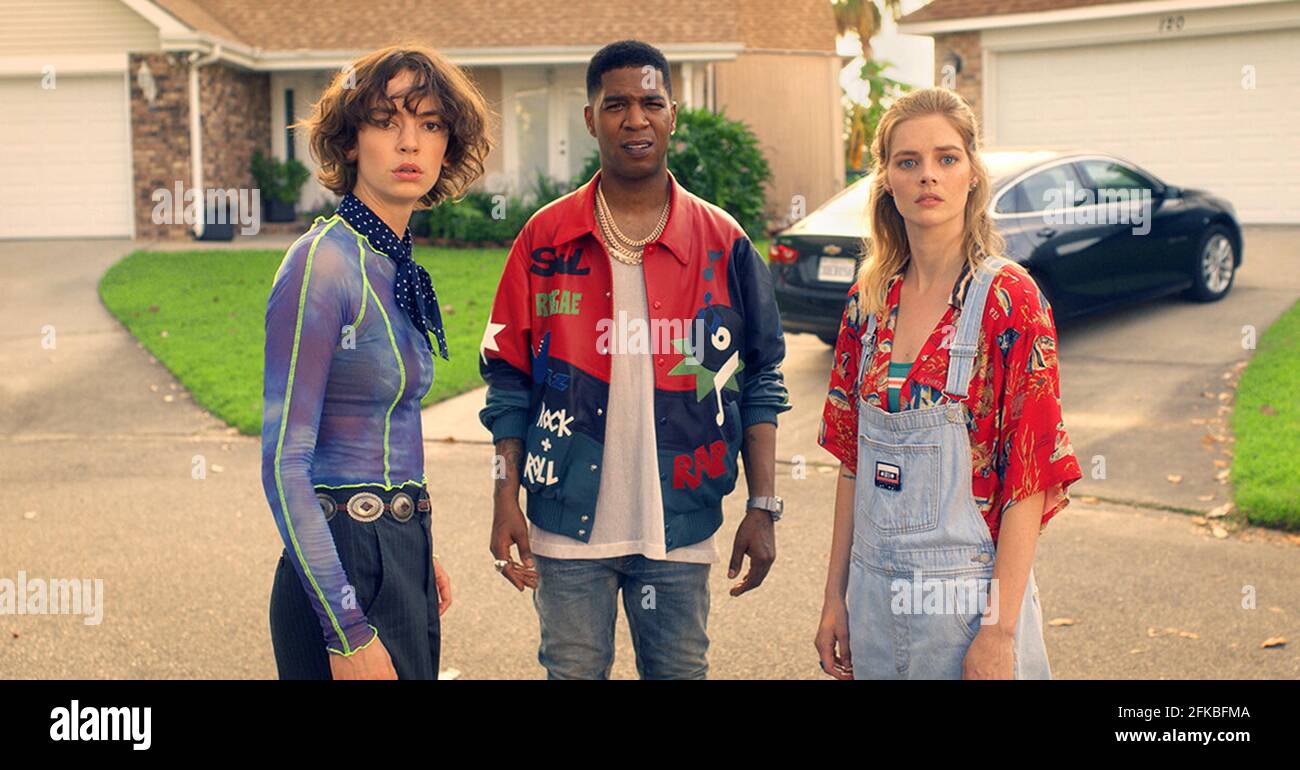 BILL & TED FACE THE MUSIC (2020) BRIGITTE LUNDY-PAINE KID CUDI SAMARA ...