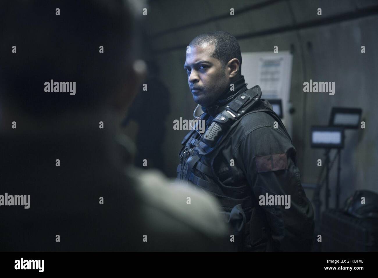 SAS: RED NOTICE (2021) NOEL CLARKE MAGNUS MARTENS (DIR) VERTICAL ...